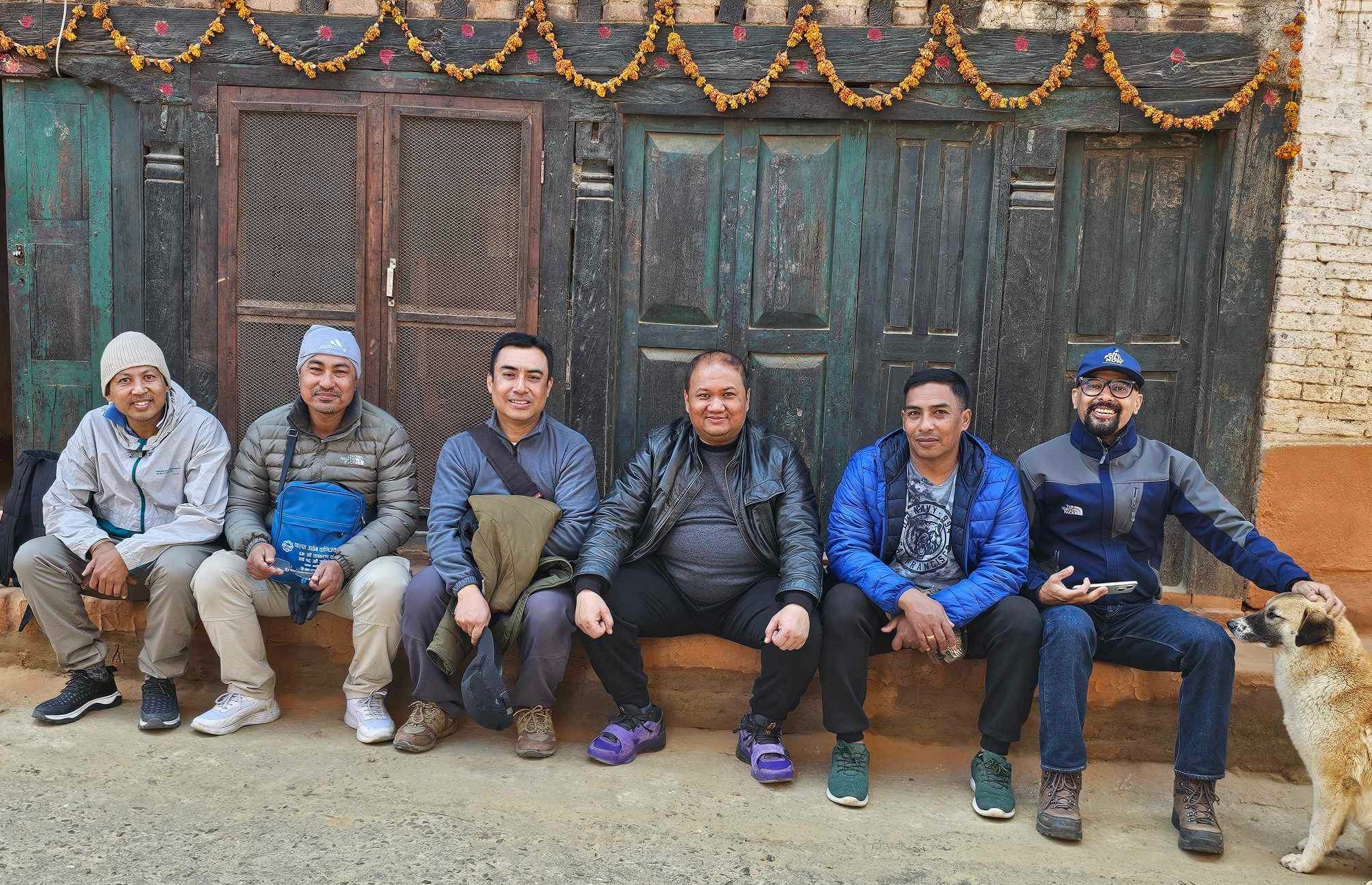 Dapcha: Old Town with Old Friends - Jhilke Hulaki